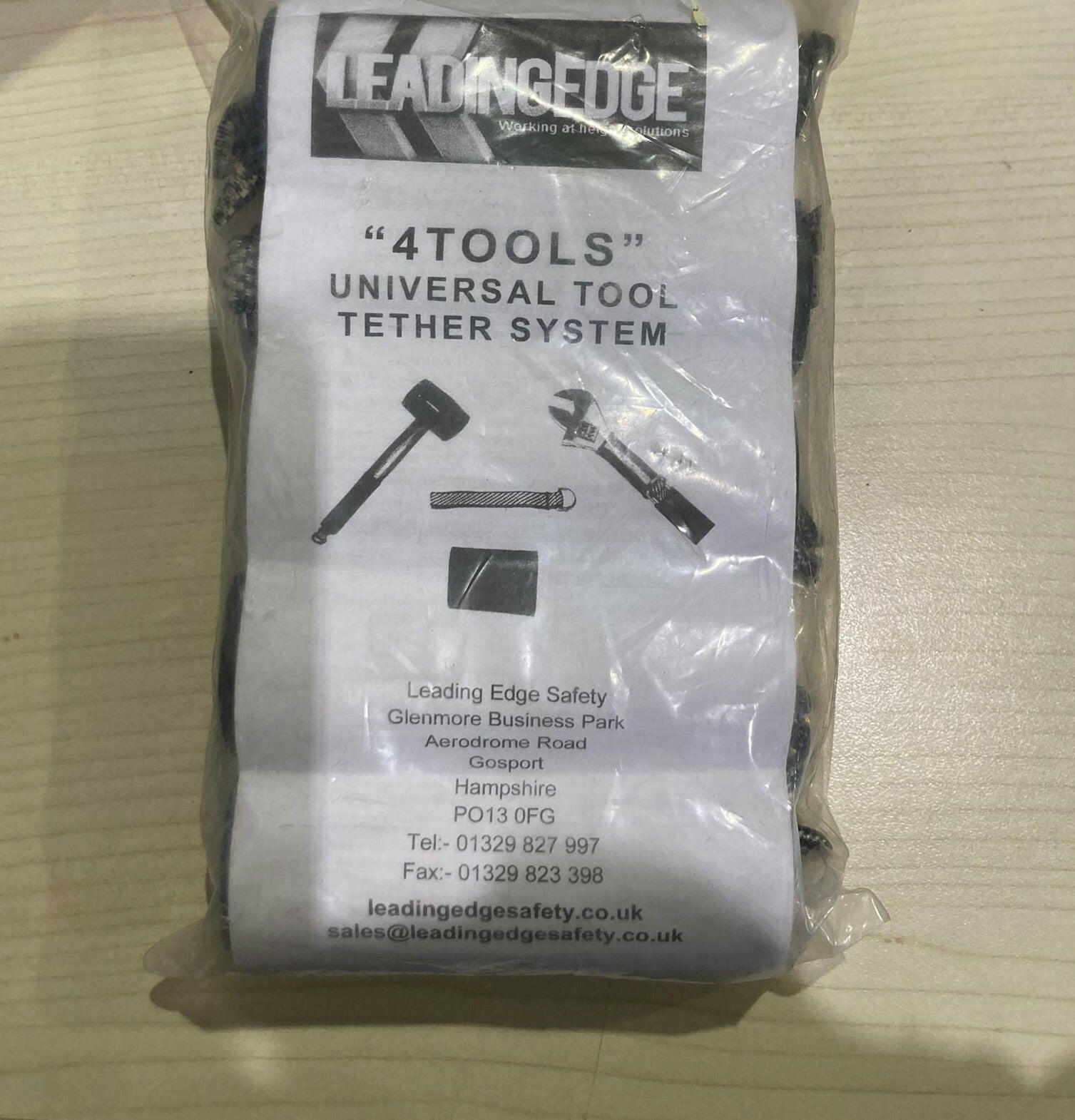 tethersystem-adhesive.jpg?v=1728663490&width=2048